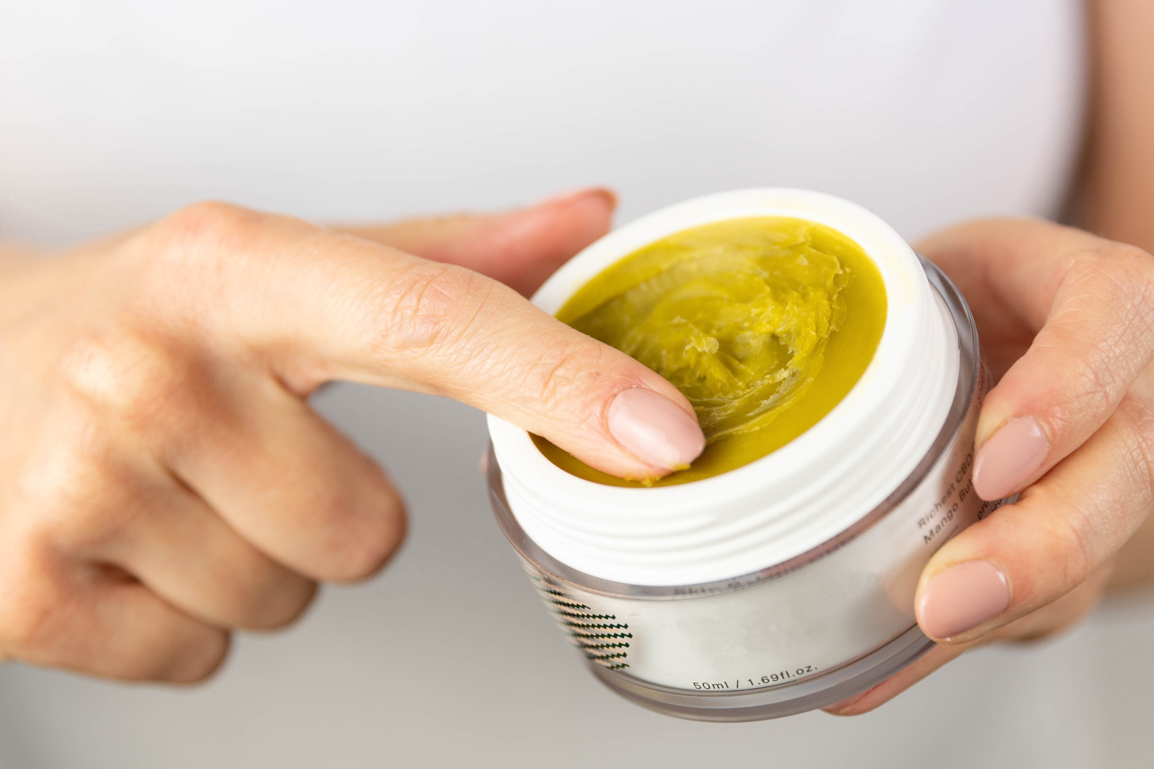 Plastic-Free Moisturisers and Lotions - Best Brands - Beat the Microbead